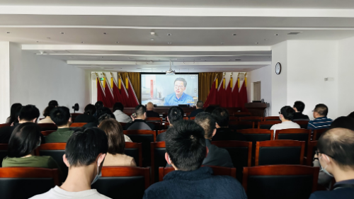 区城市更新和土地整备局组织观看《零容忍》专题片-部门动态-龙岗政府在线