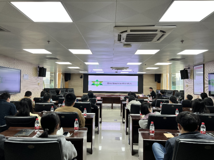 龙岗“统计大讲堂”开讲了